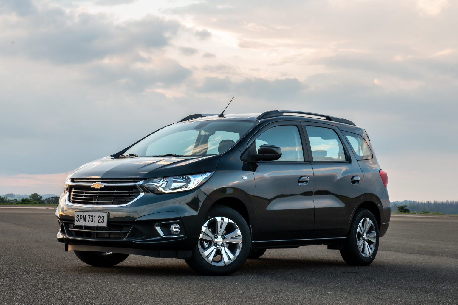 Chevrolet Spin 2023 ganha novas versões para 7 pessoas