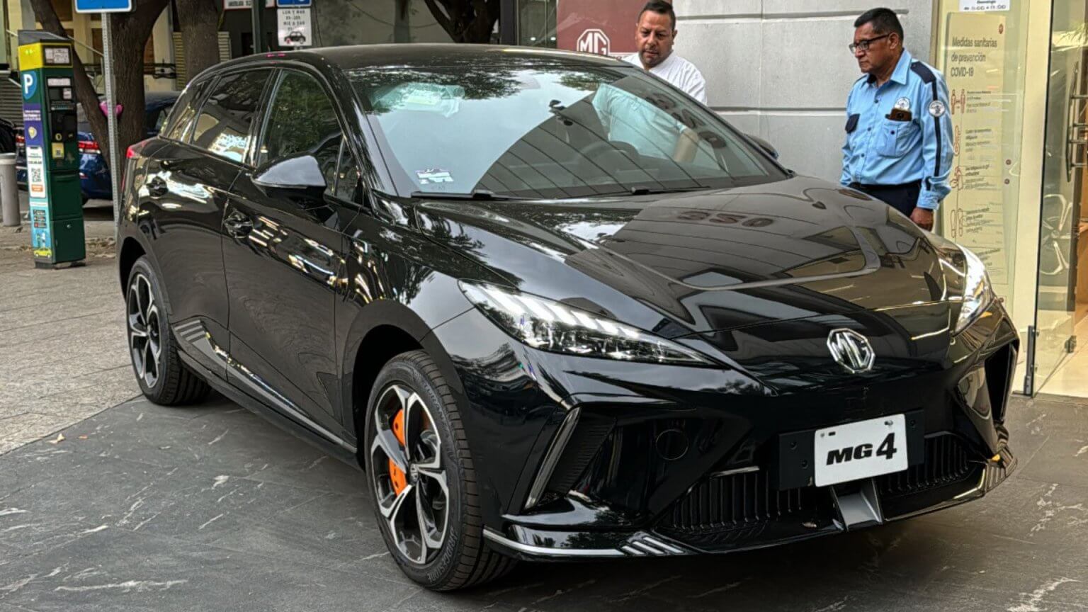 Carros e curiosidades nas ruas do México